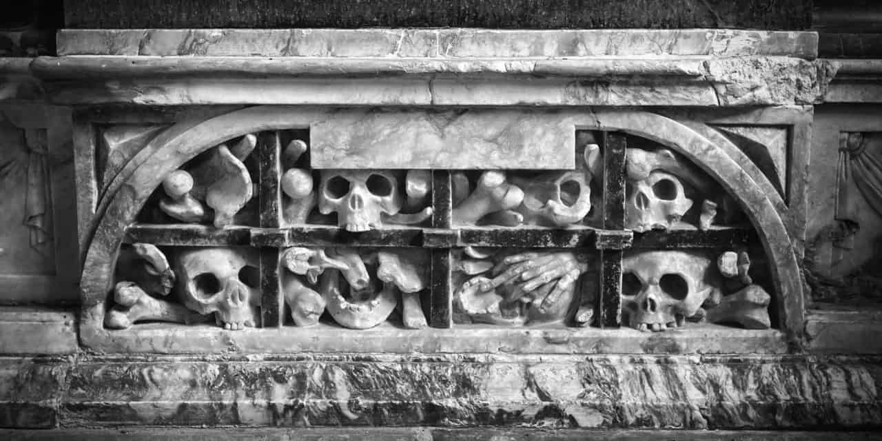 Lost in a Landscape: Stratton Strawless - Invisible Works